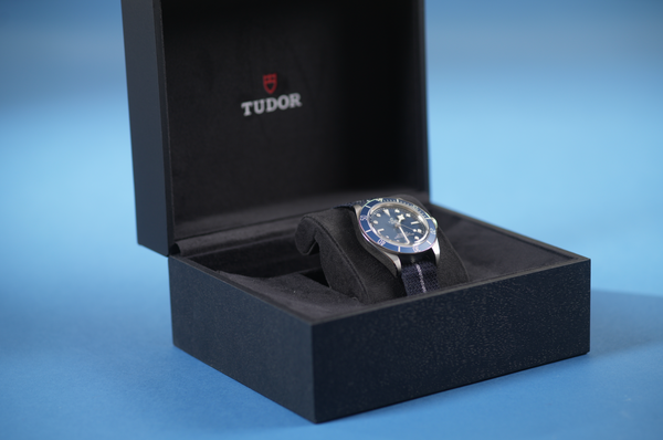 Ultimate Guide to Collecting Second Hand Luxury Watches